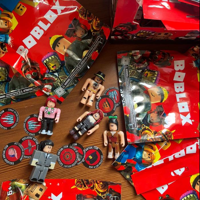 Jual Mainan Roblox Saset Roblox Figure Set Surprise Roblox Saset ...