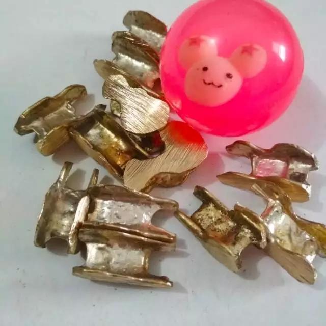 Bekel Mainan Jadul Tradisional Anak 1 Set Bola Bekel Pit Emas 12pcs ...