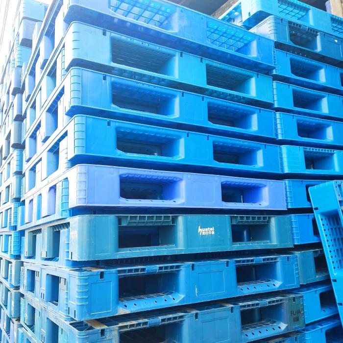Jual Pallet Palet plastik 110x110x15cm model M Flat/RATA - Kab. Bekasi ...