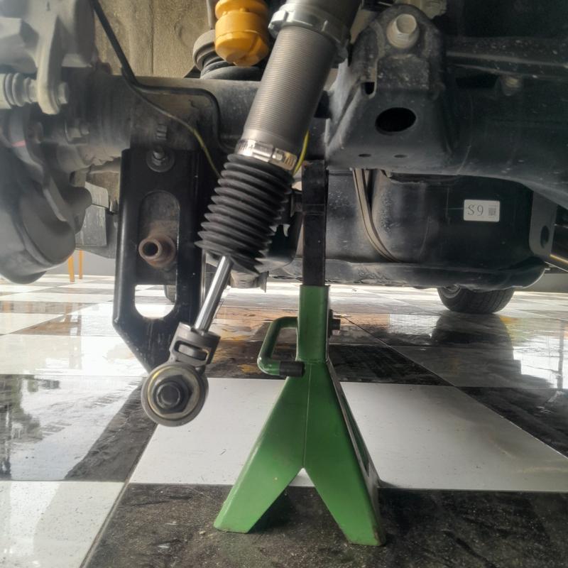 adaptor shock belakang Fortuner Vrz,inova reborn Motorcycle - Shop ...