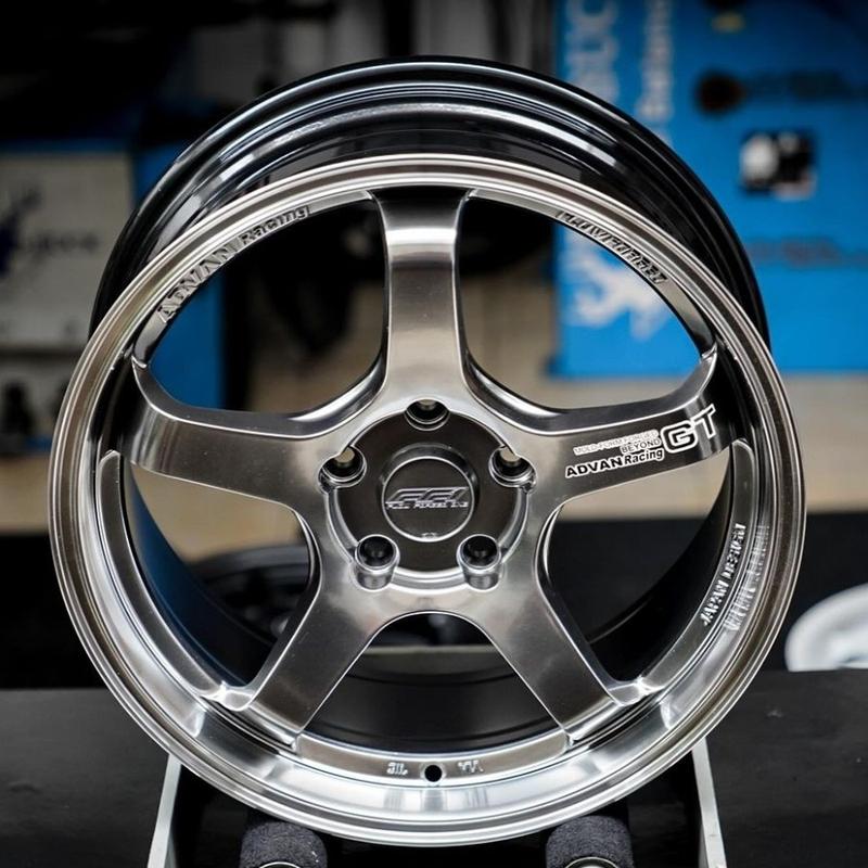 velg mobil ADVAN GT FLOW R17 velg ring 17 Innova hrv civic terios ...