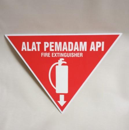 Akrilik Tanda APAR || Petunjuk Alat Pemadam Api Ringan || Segitiga APAR ...