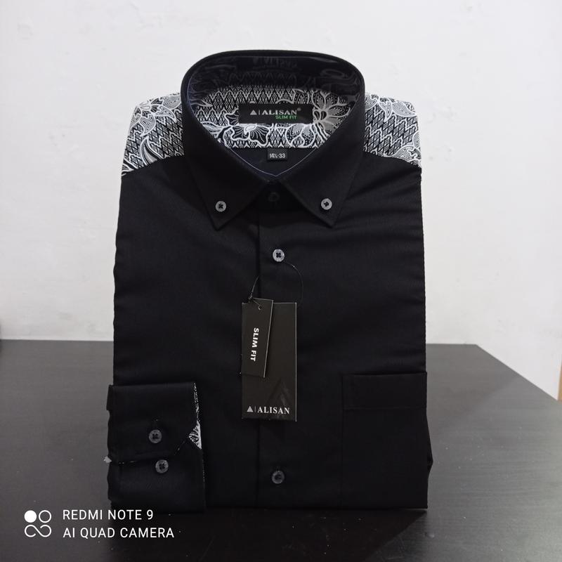 Kemeja Alisan Dobby Hitam Kombinasi Pundak Batik Print Slimfit - Shop ...