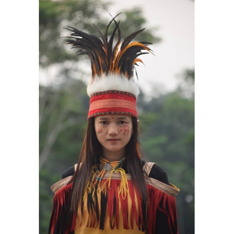 topi pakaian adat papua topi irian ayam bilabong bando bulu pakaian ...