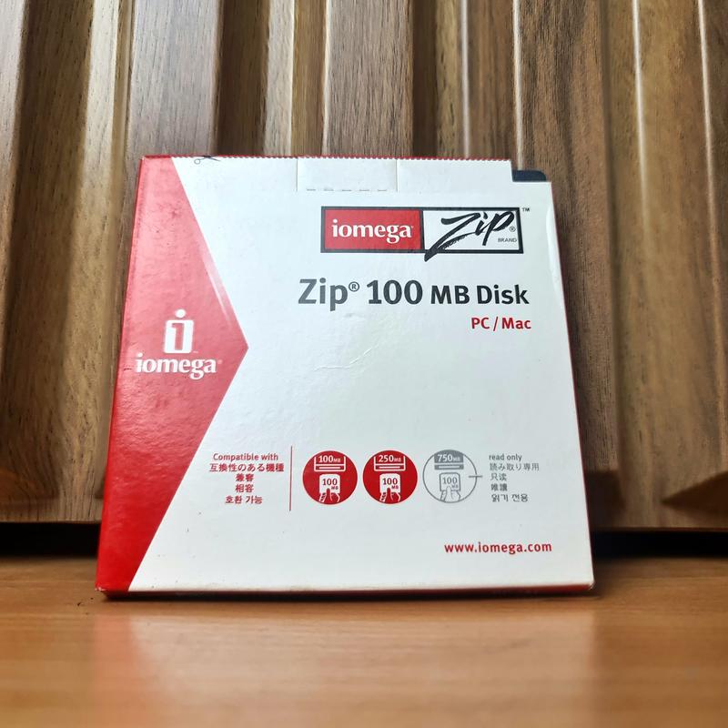 Iomega Zip Disk 100MB New - Shop | Tokopedia