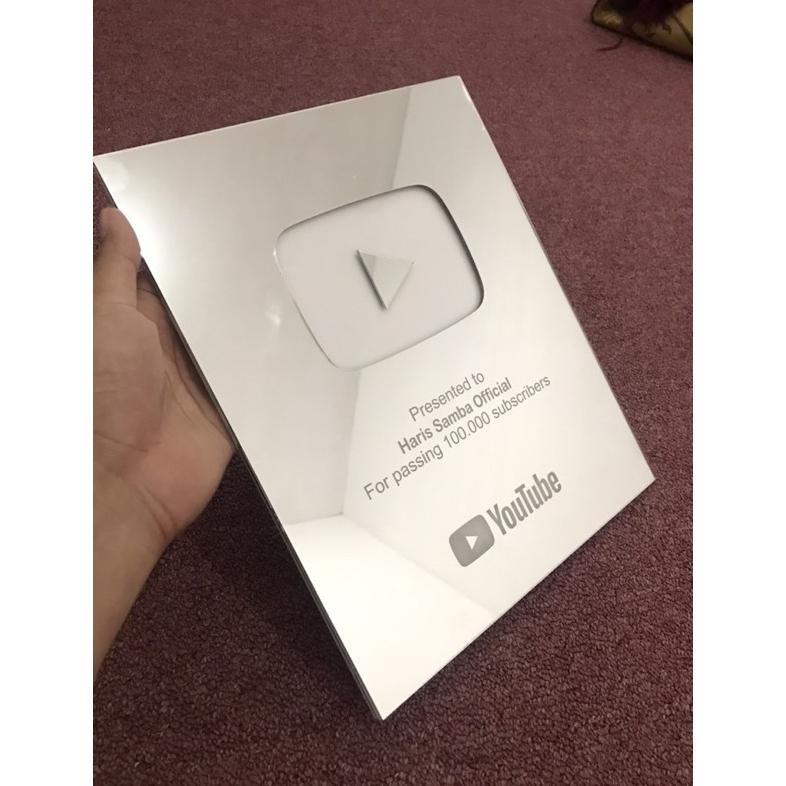 PROMO PLAY BUTTON YOUTUBE BAHAN AKRILIK SILVER - Shop | Tokopedia
