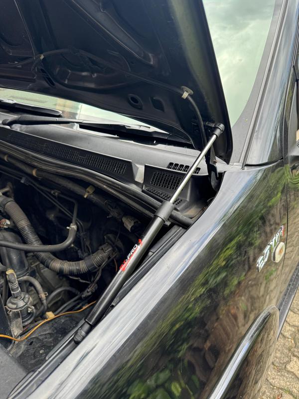 Hood dumper engine shock kap mesin Toyota Fortuner Innova 2005-2016 ...