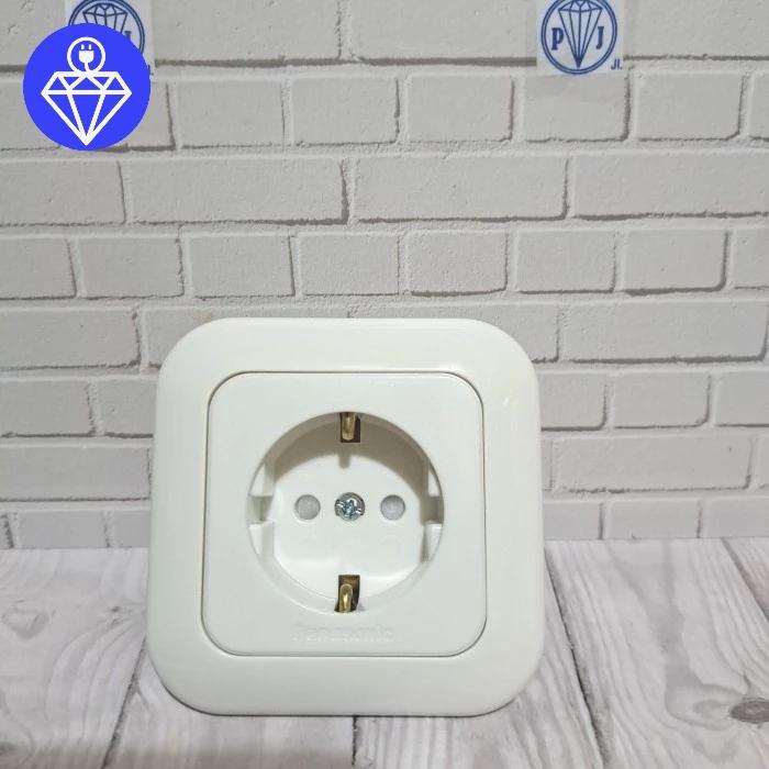 Jual Stop Kontak Panasonic Wejp1121-7 Inbow, Warna Putih, SNI - Kab ...