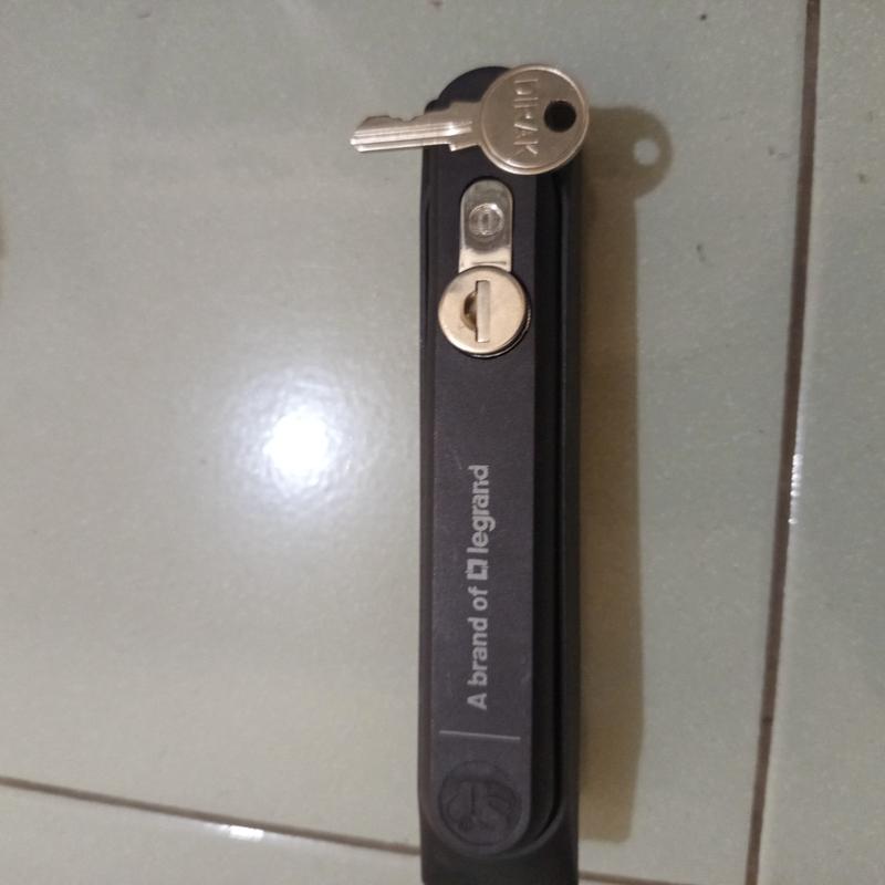 Kunci Untuk Rak Server Kondisi Baru - Shop | Tokopedia
