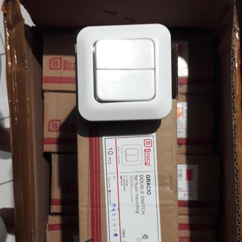 Broco Saklar Seri 2G Gracio 4162 Sakelar Double 2 Gang - Shop | Tokopedia