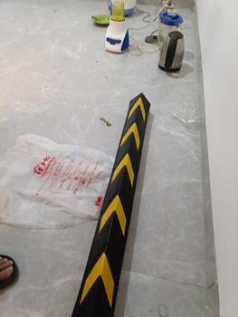 Corner Guard Karet 100cm Bumper Pelindung Sudut Tiang dan Dinding ...