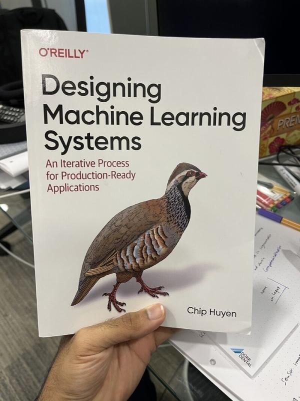 Designing Machine Learning Systems by Chip Huyen - Shop | Tokopedia