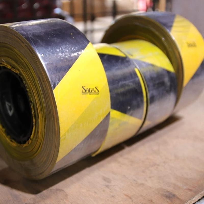 Police Line Kuning Hitam 3" x 500 Mtr - Shop | Tokopedia