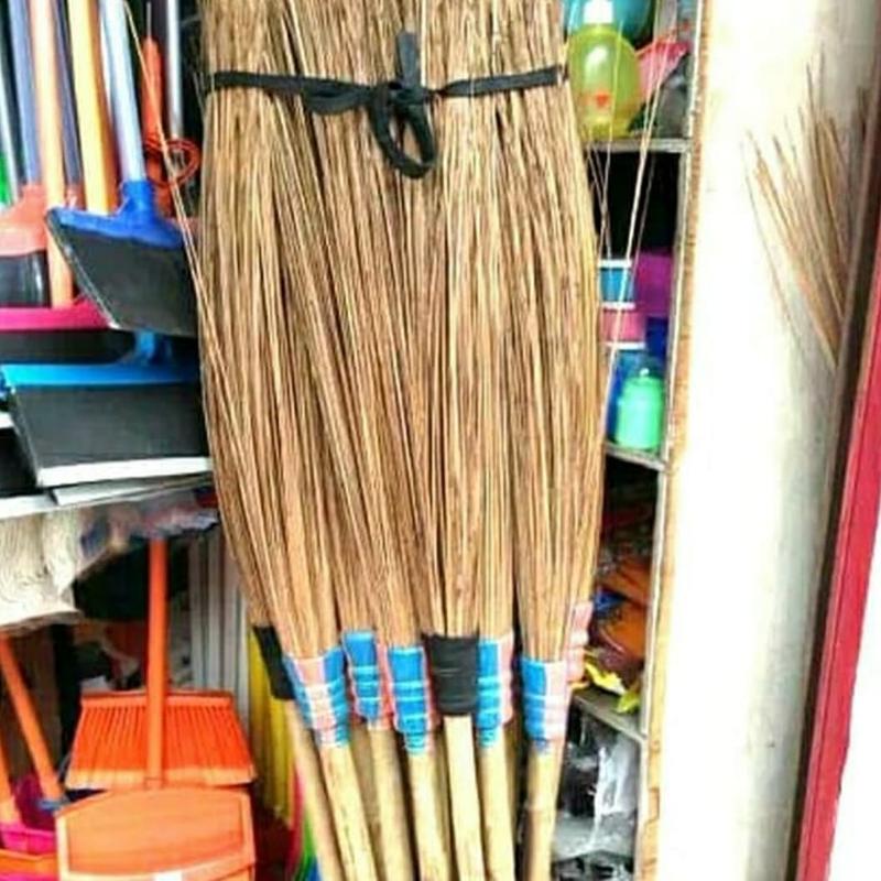 sapu lidi gagang bambu/sapu lidi panjang/sapu jalanan - Shop | Tokopedia