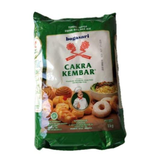 Jual Tepung Terigu Cakra Kembar Bogasari Kemasan 1 Kg Premium Protein ...